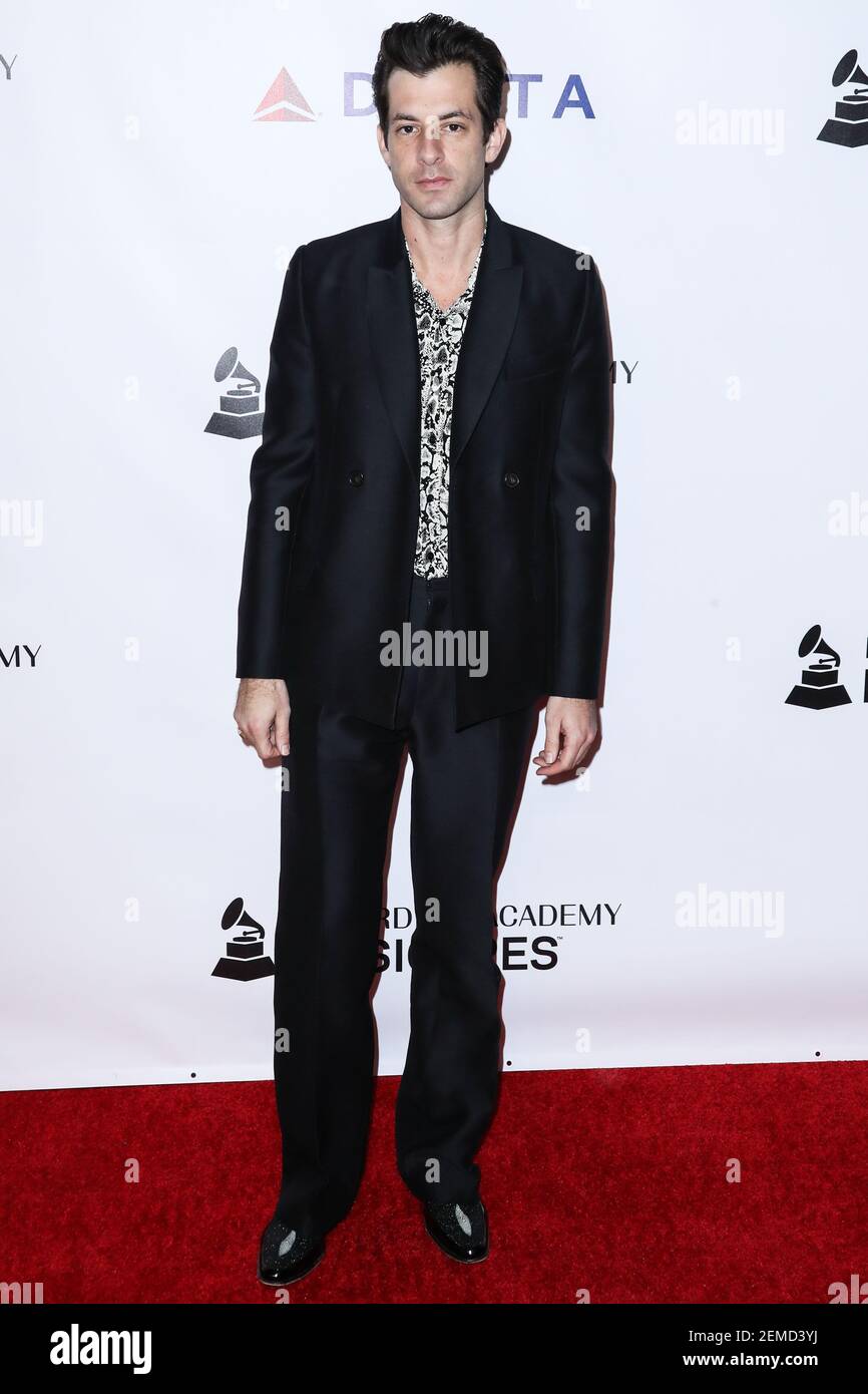 LOS ANGELES, CA, USA - FEBRUARY 08: Musician Mark Ronson arrives at the ...