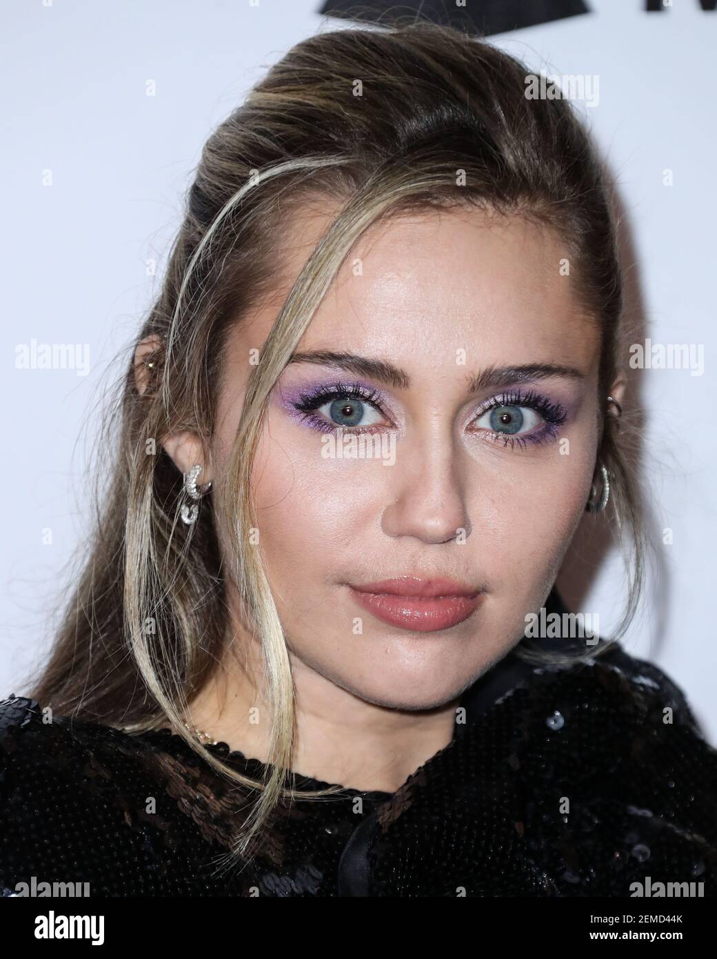 LOS ANGELES, CA, USA - FEBRUARY 08: Singer Miley Cyrus arrives at the ...