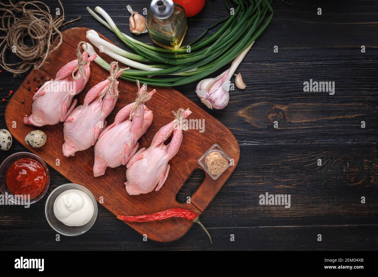 Homemade eco-friendly raw quails ready for cooking Stock Photo - Alamy