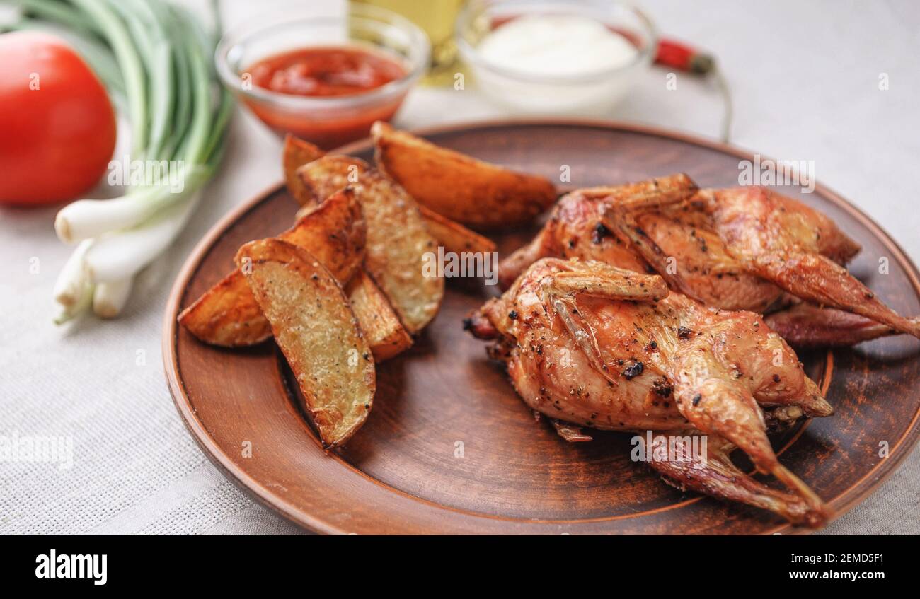 Homemade eco-friendly cooked quail Stock Photo - Alamy