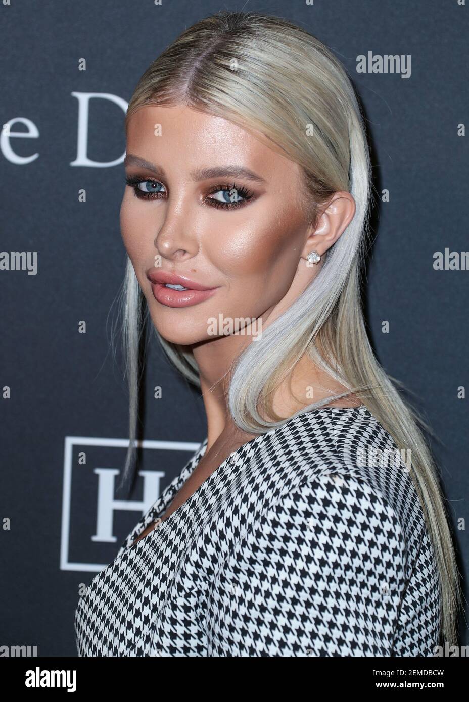 BEVERLY HILLS, LOS ANGELES, CA, USA - FEBRUARY 09: Sophia Hutchins ...