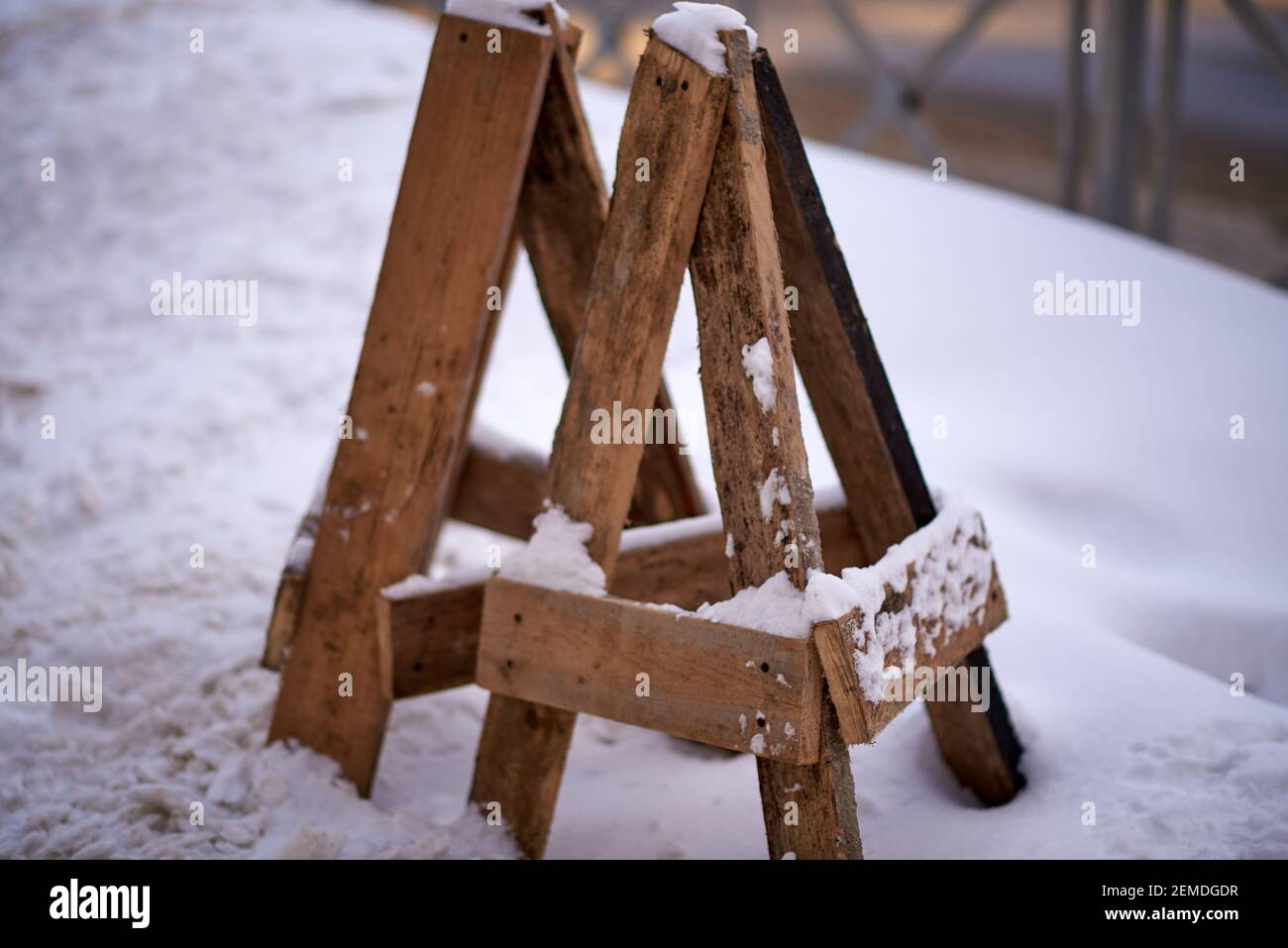 Joinery wooden trestles for cutting logs Stock Photo - Alamy