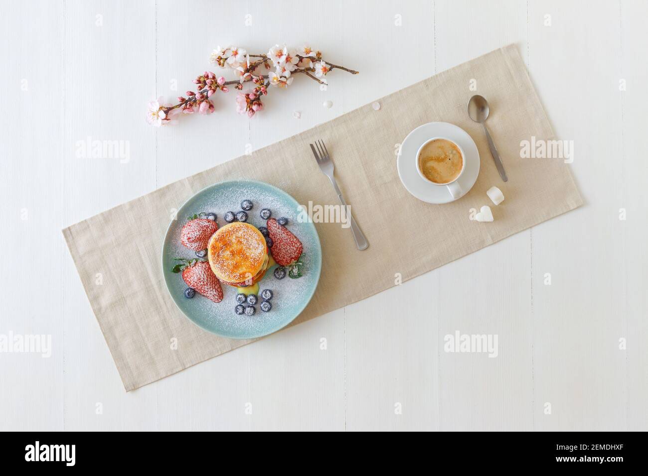 Mille Feuille, puff pastry discs with giant strawberries and ...