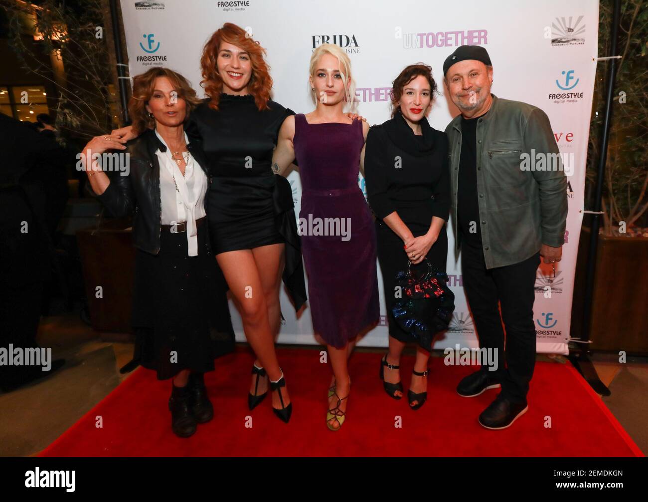 Jennifer Grey, Lola Kirke, Jemima Kirke, Emma Forrest and Billy Crystal ...