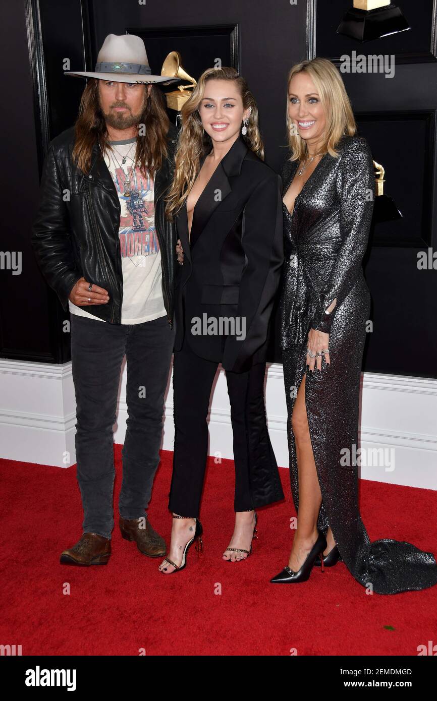 Billy Ray Cyrus, Miley Cyrus and Tish Cyrus arrives at the 61st Annual ...