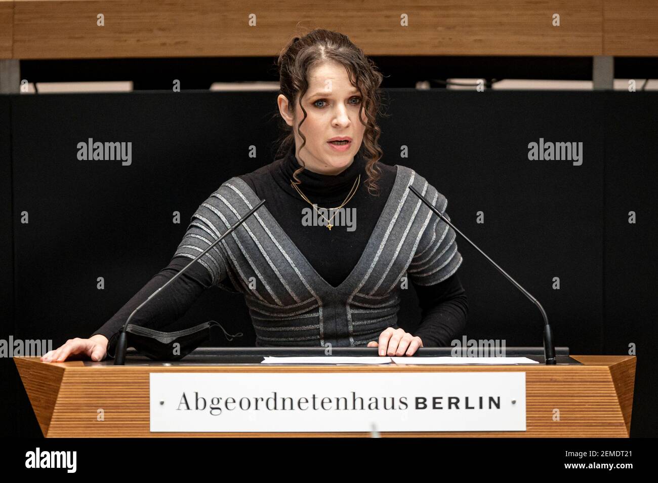 Anne helm hi-res stock photography and images - Alamy