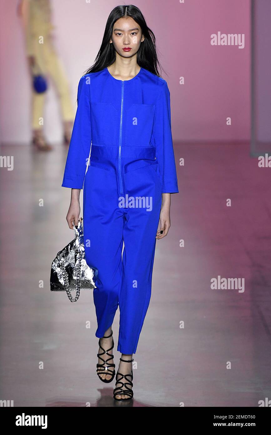 Hye-rim Park walks on the runway during the Rebecca Minkoff Ready To ...