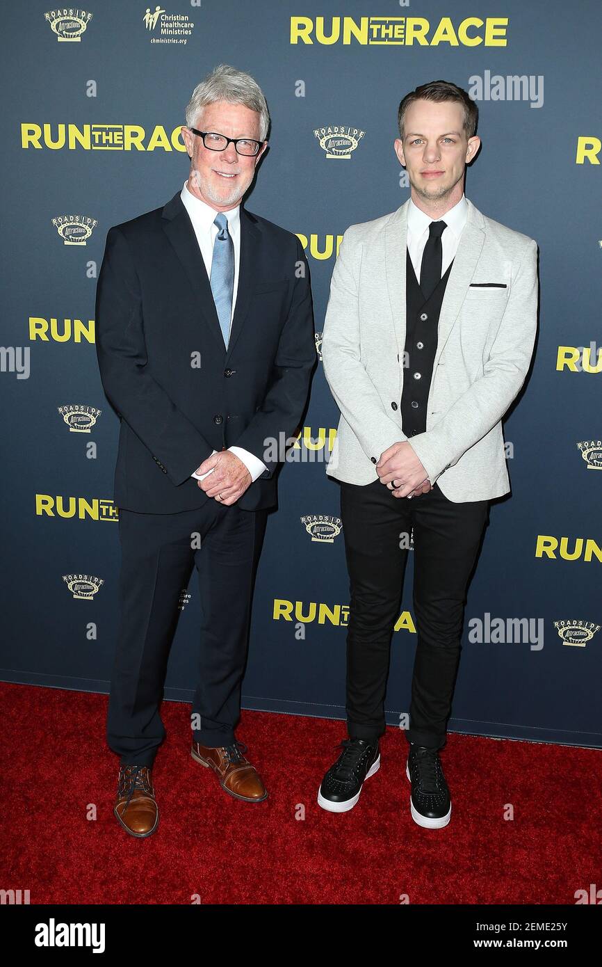Ken Carpenter attends the Premiere Of Roadside Attractions "Run The ...