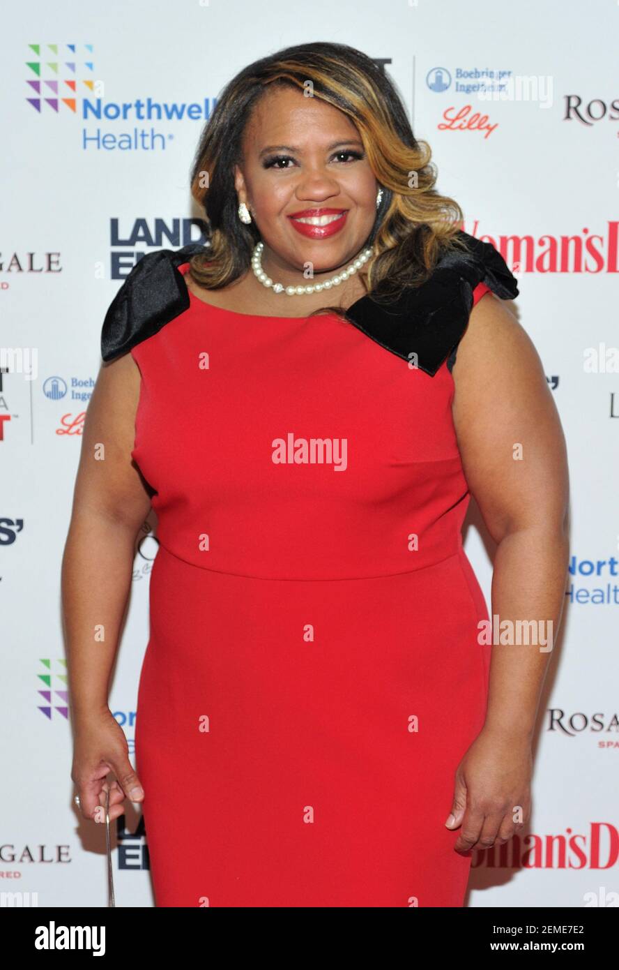 Musician Jennifer Holliday attends the Woman's Day Red Dress Awards at ...