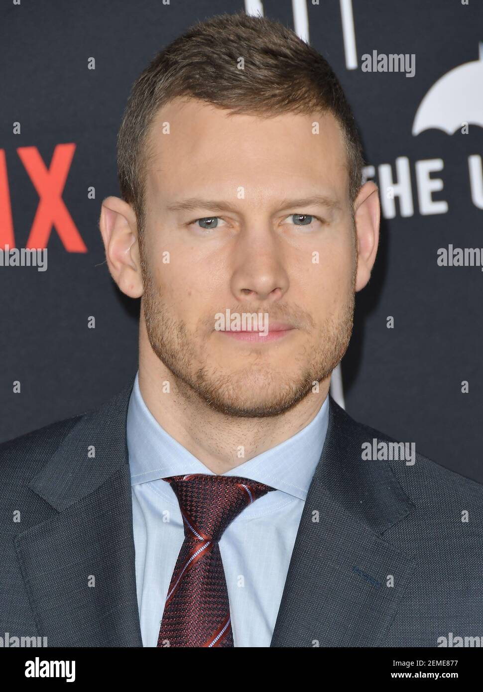 Tom Hopper arrives at Netflix's "The Umbrella Academy" Season 1 ...