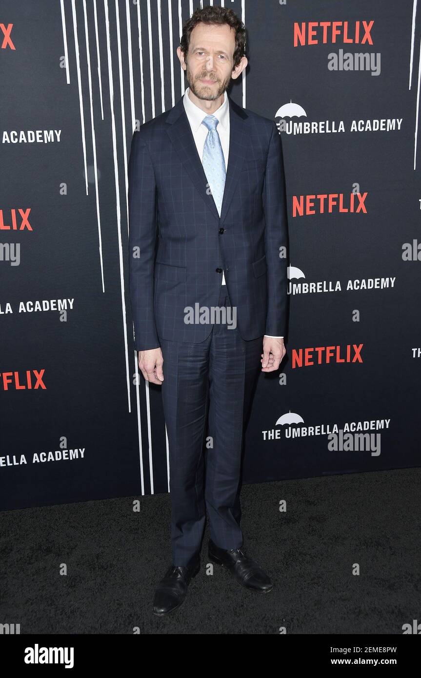 Adam Godley arrives at Netflix's "The Umbrella Academy" Season 1 ...