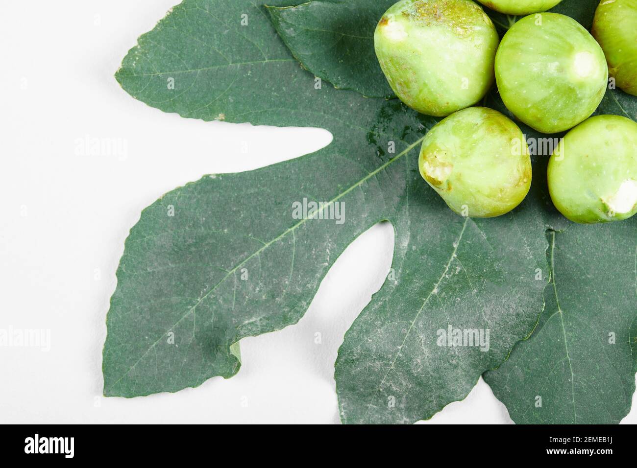 Fresh green figs hi-res stock photography and images - Alamy