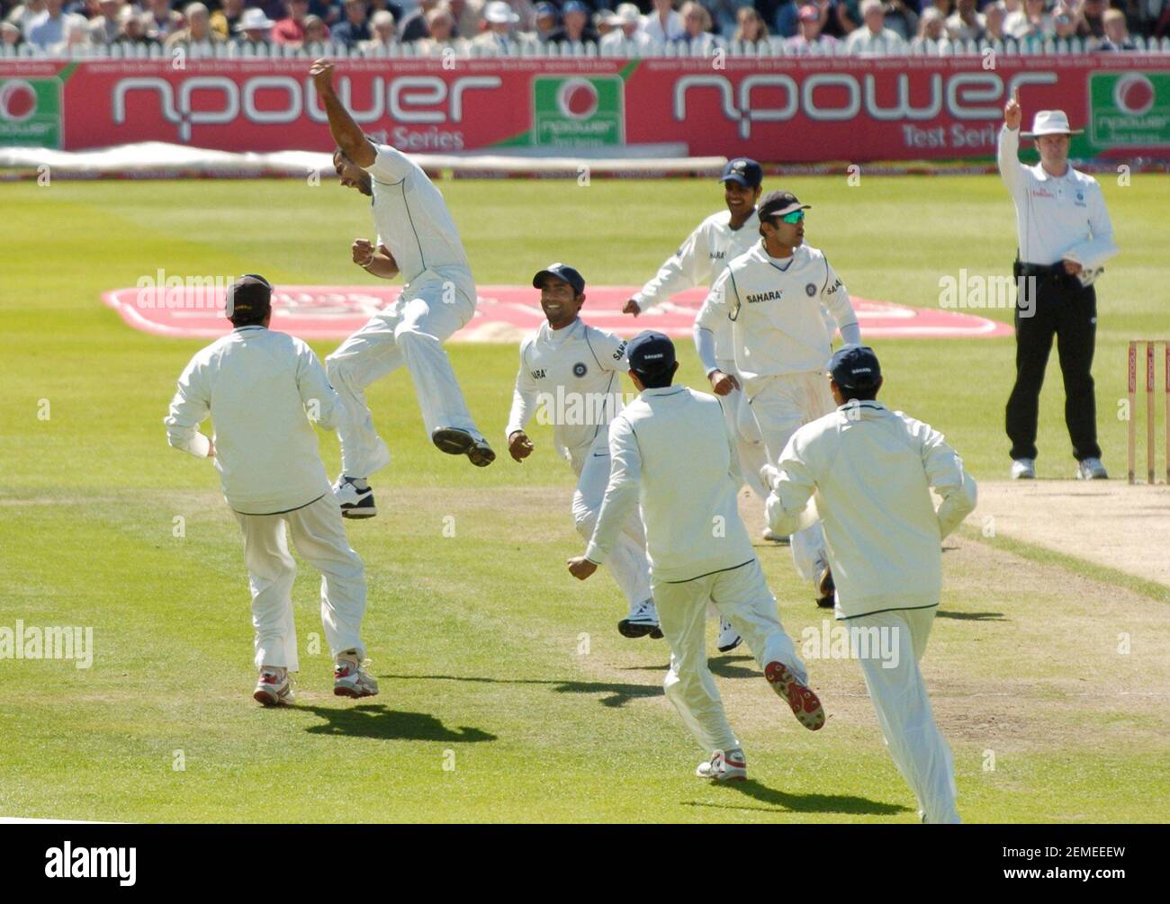 CRICKET 2nd TEST ENGLAND V INDIA AT TRENT BRIDGE 4th DAY KAHN TAKES THE ...