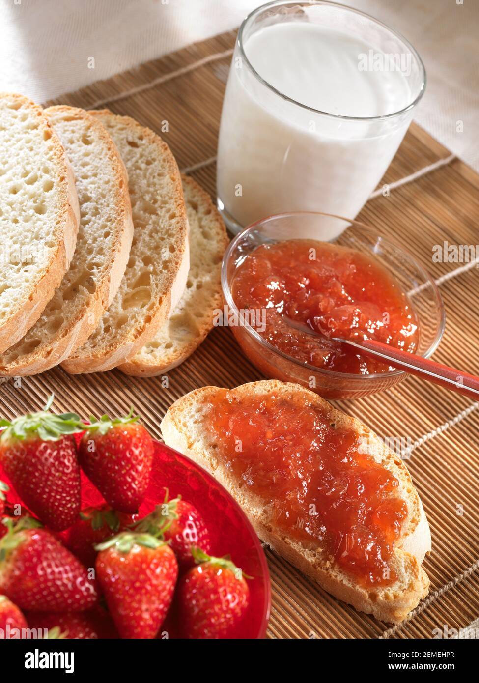 Fragole hi-res stock photography and images - Alamy