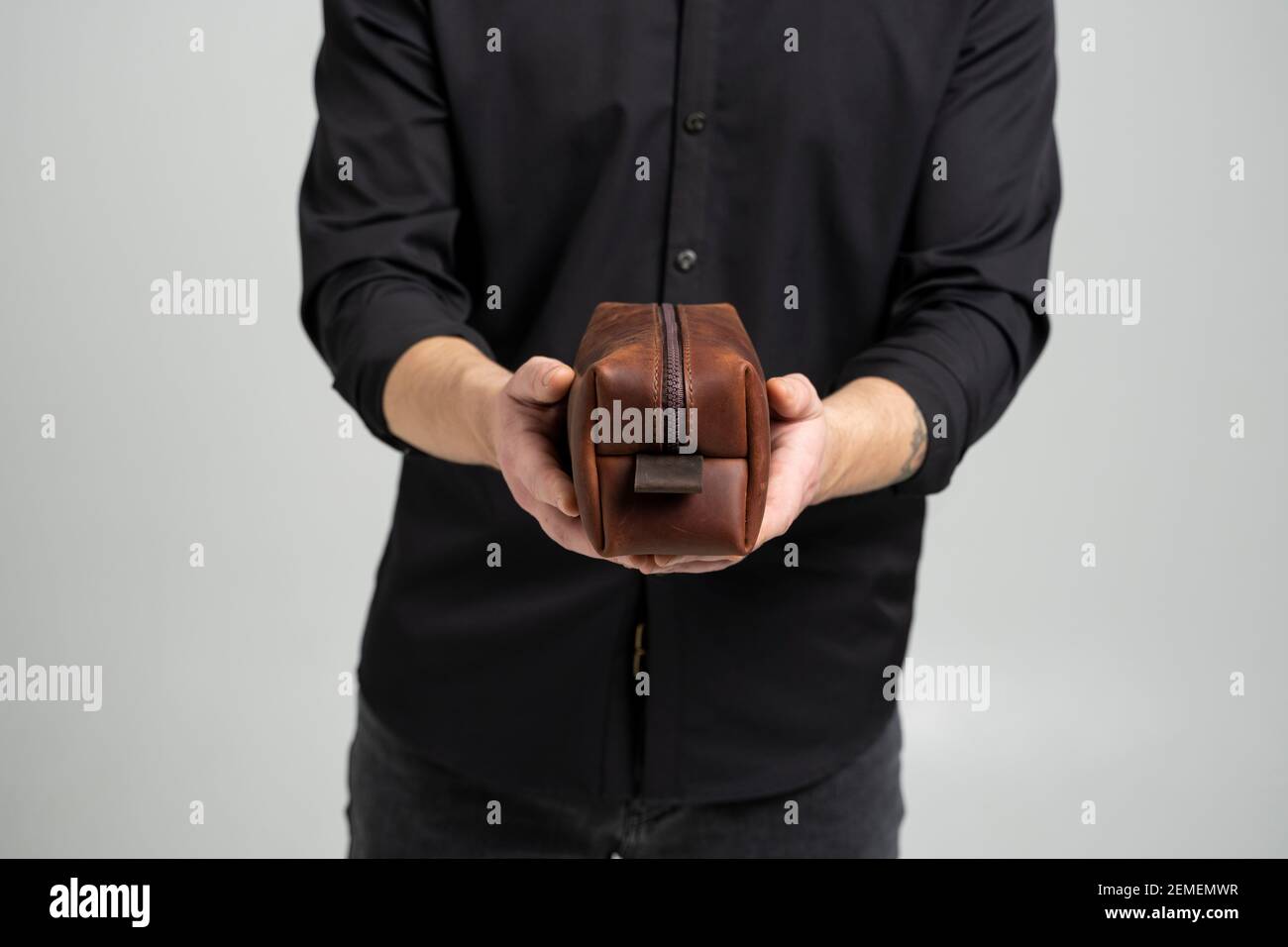 Vintage mens vanity case hi-res stock photography and images - Alamy