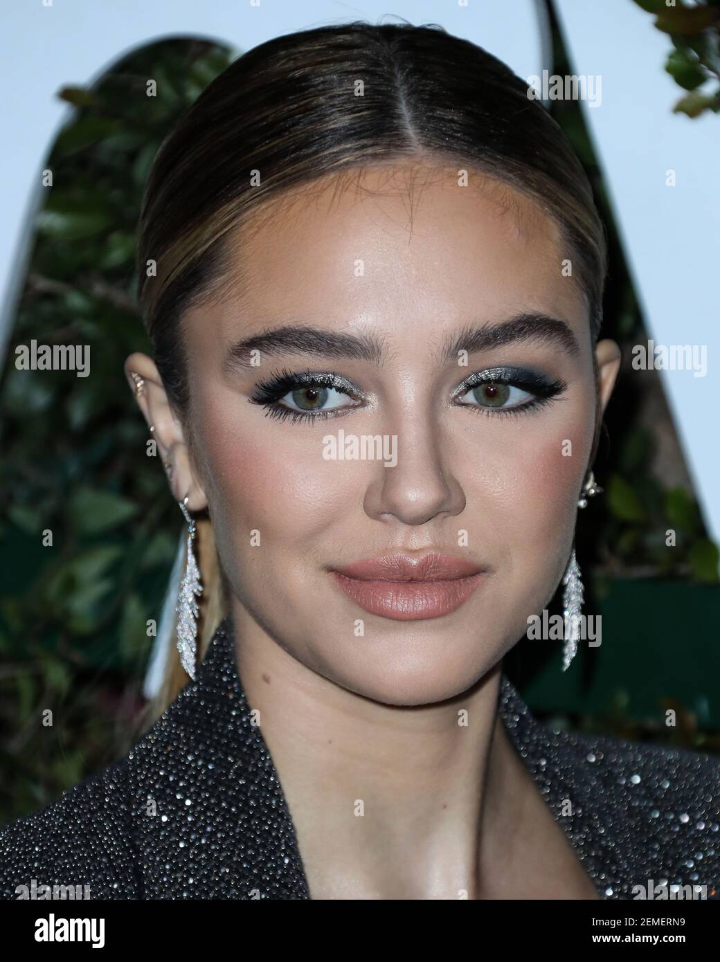 LOS ANGELES, CA, USA - FEBRUARY 15: Model Delilah Belle Hamlin arrives ...