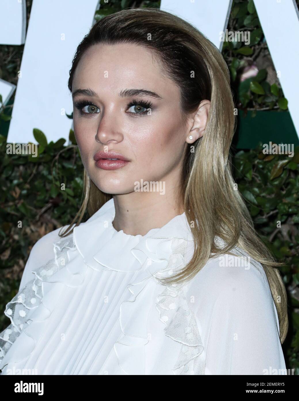 LOS ANGELES, CA, USA - FEBRUARY 15: Actress Hunter King arrives at Teen ...
