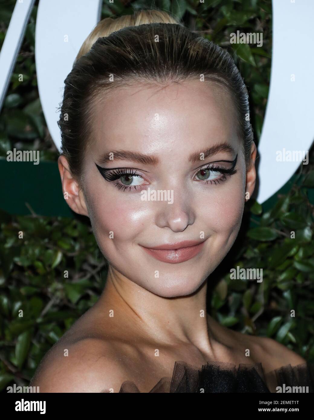 LOS ANGELES, CA, USA - FEBRUARY 15: Actress Dove Cameron arrives at ...