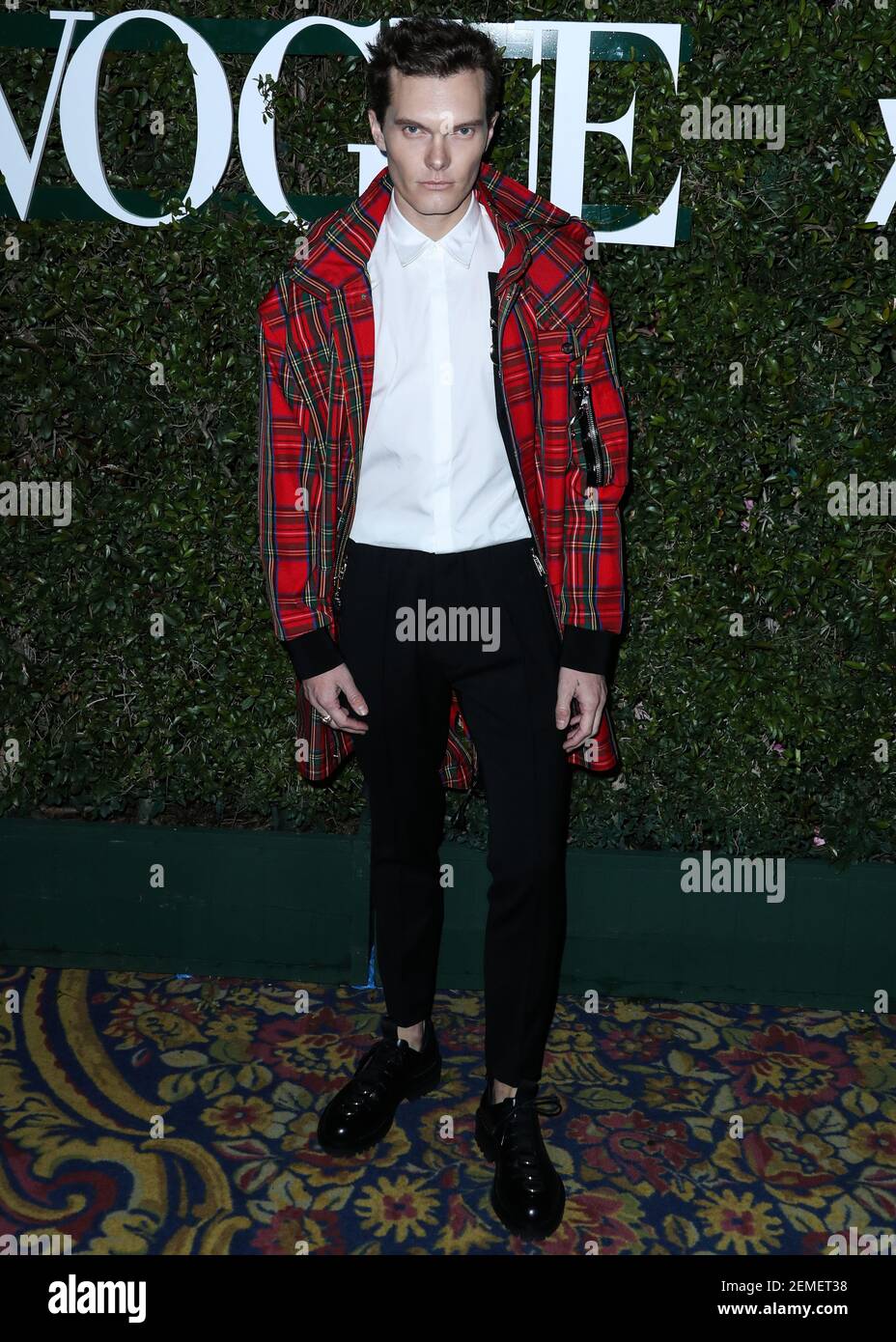 LOS ANGELES, CA, USA - FEBRUARY 15: Actor Luke Baines arrives at Teen ...