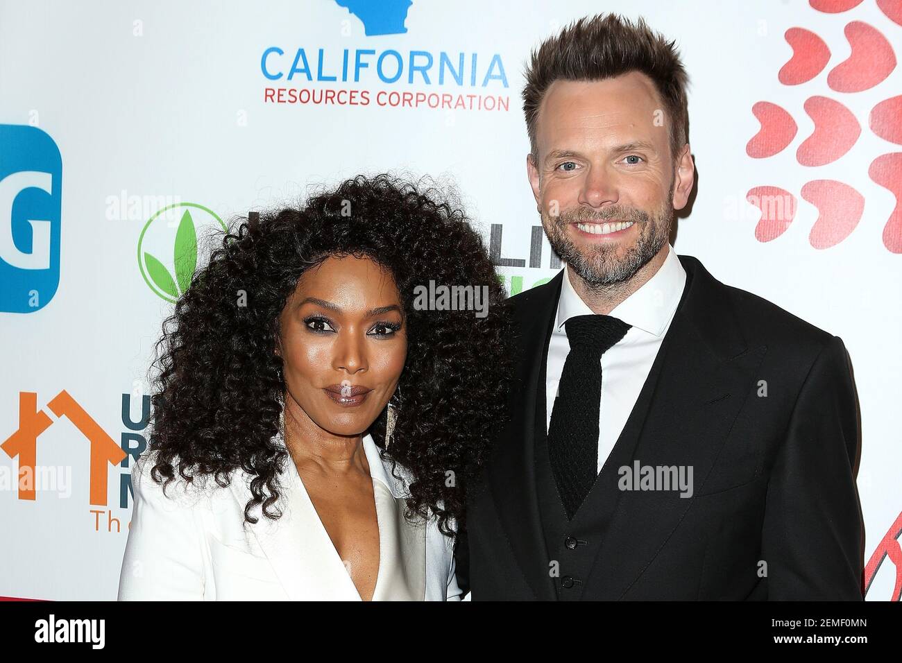 Angela Bassett Joel Mchale Attend The 2019 Hearts For Hope Gala Held At The Beverly Hilton