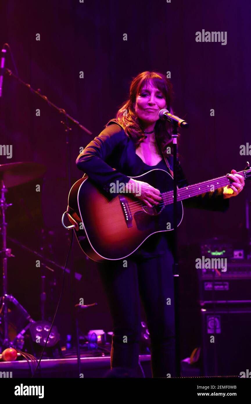 Katey Sagal Award Winning Actress And Singer-Songwriter KATEY SAGAL ...