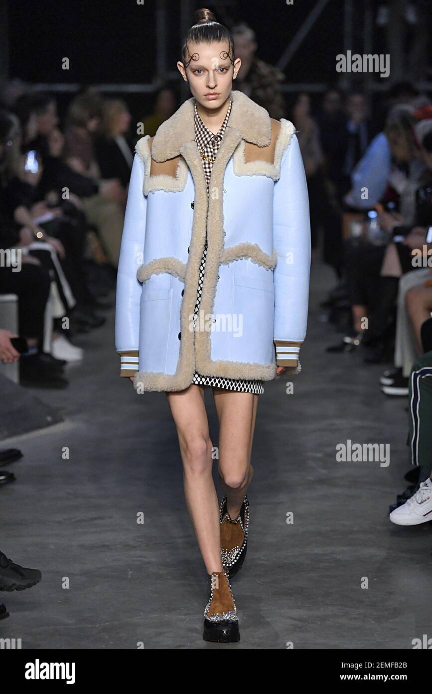 Model walks on the runway during the Burberry Fashion Show at London ...
