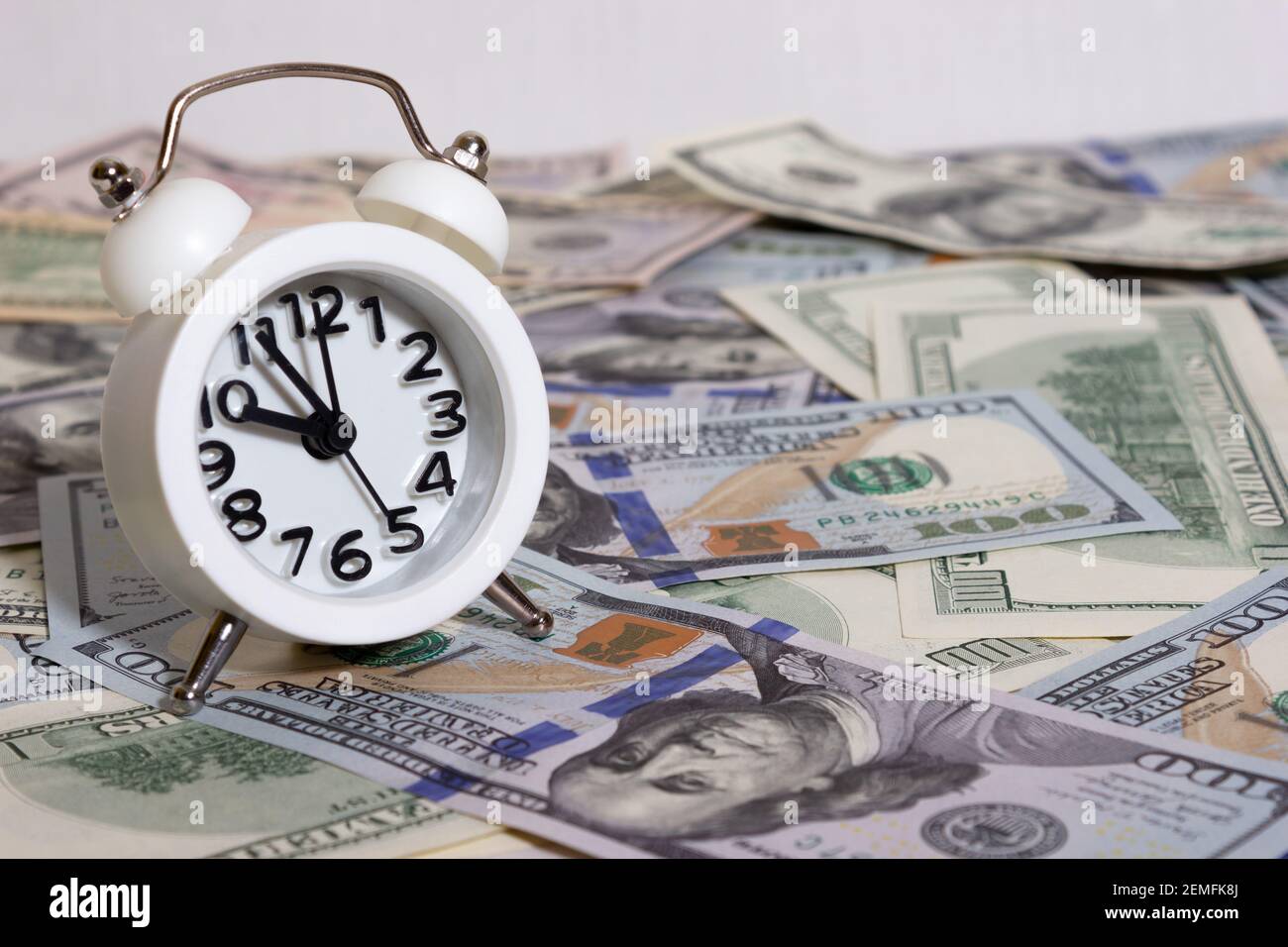 American clock hi-res stock photography and images - Alamy