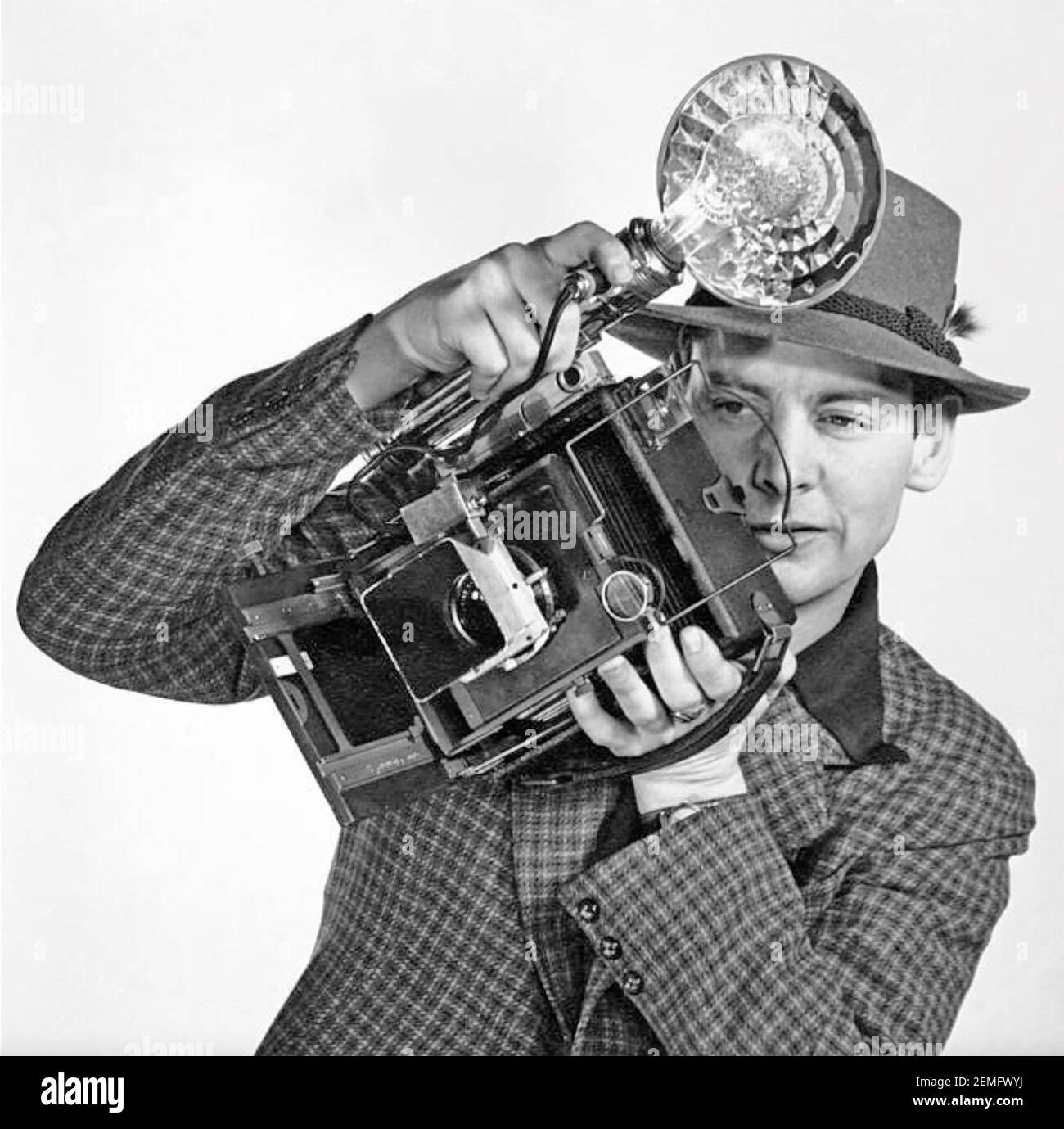 PHOTOGRAPHER with plate camera about 1960 Stock Photo - Alamy