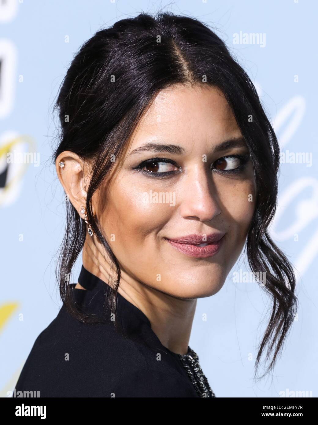 Beverly Hills Los Angeles Ca Usa February 21 Actress Julia Jones
