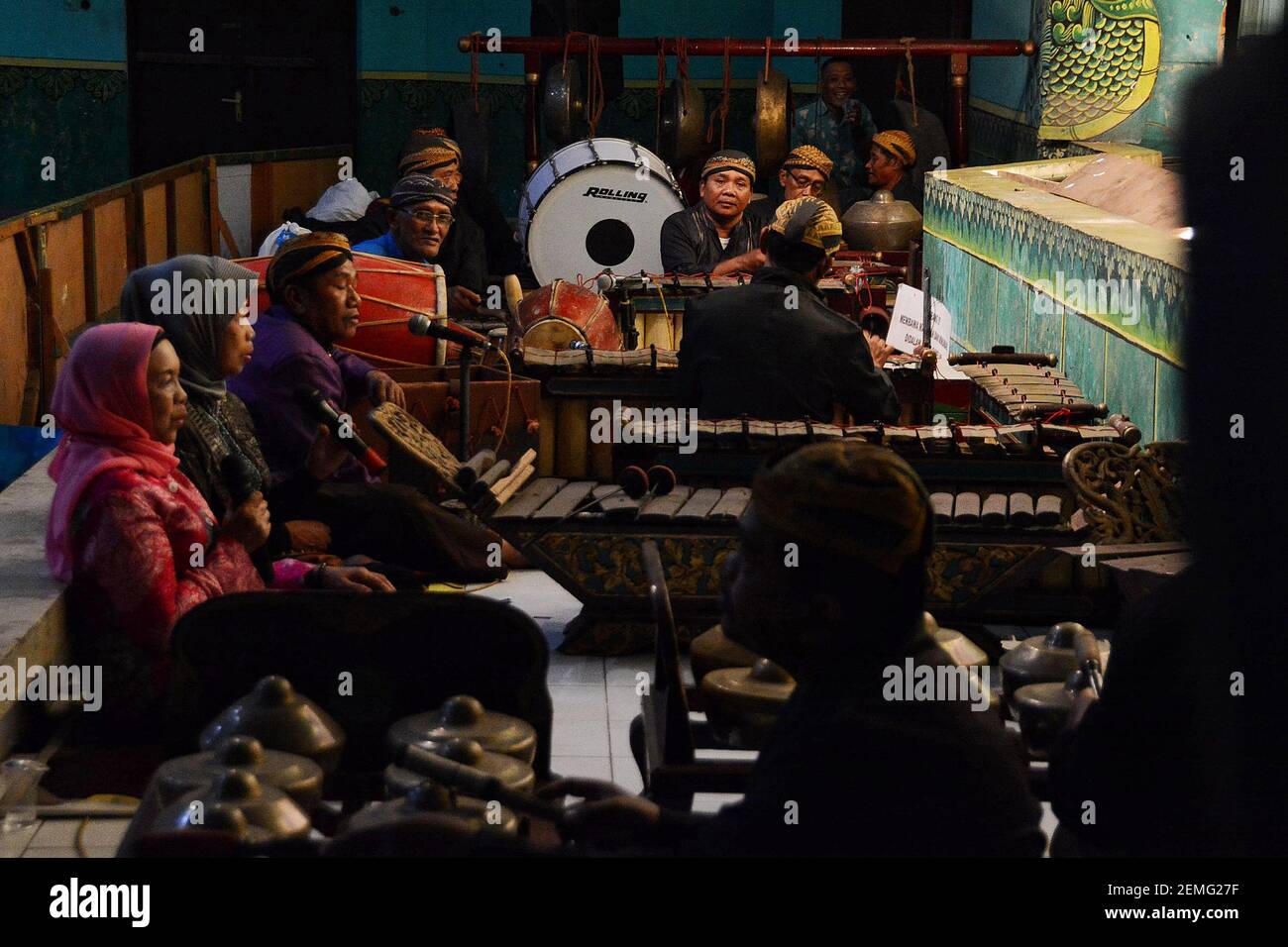 A number of "sinden" are seen during the "Wayang Orang" puppet show ...
