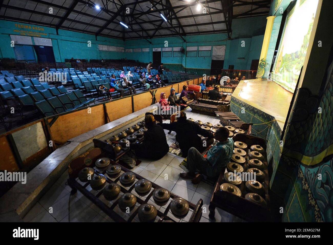 A number of "sinden" are seen during the "Wayang Orang" puppet show ...