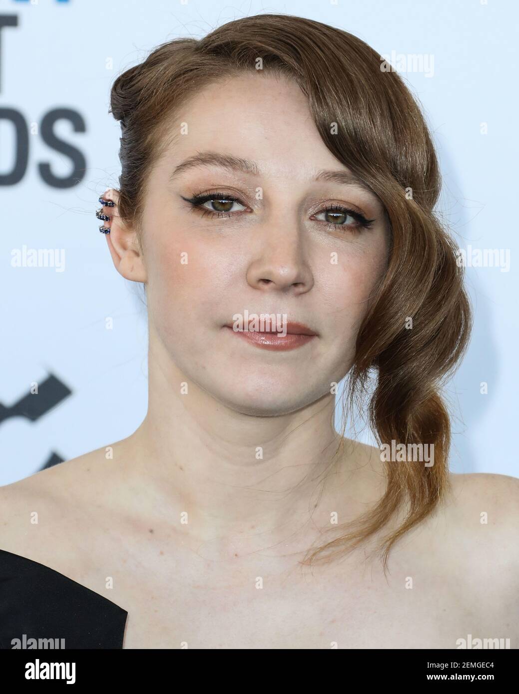 SANTA MONICA, LOS ANGELES, CA, USA - FEBRUARY 23: Actress Kayli Carter ...