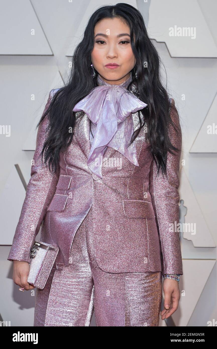 Awkwafina walking on the 2019 Oscars red carpet at the 91st Academy ...