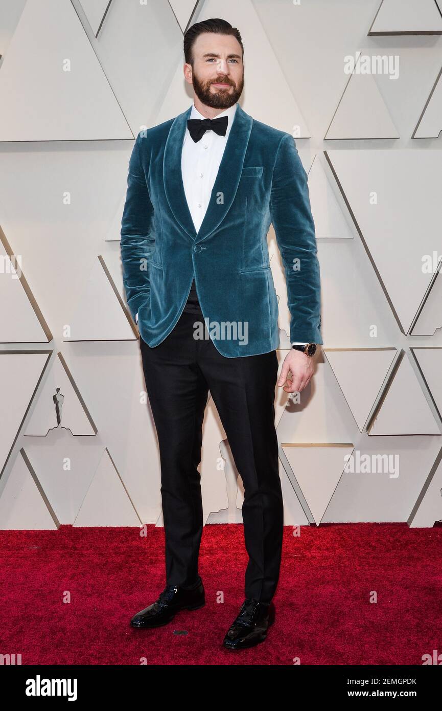 Chris Evans walking on the 2019 Oscars red carpet at the 91st Academy ...
