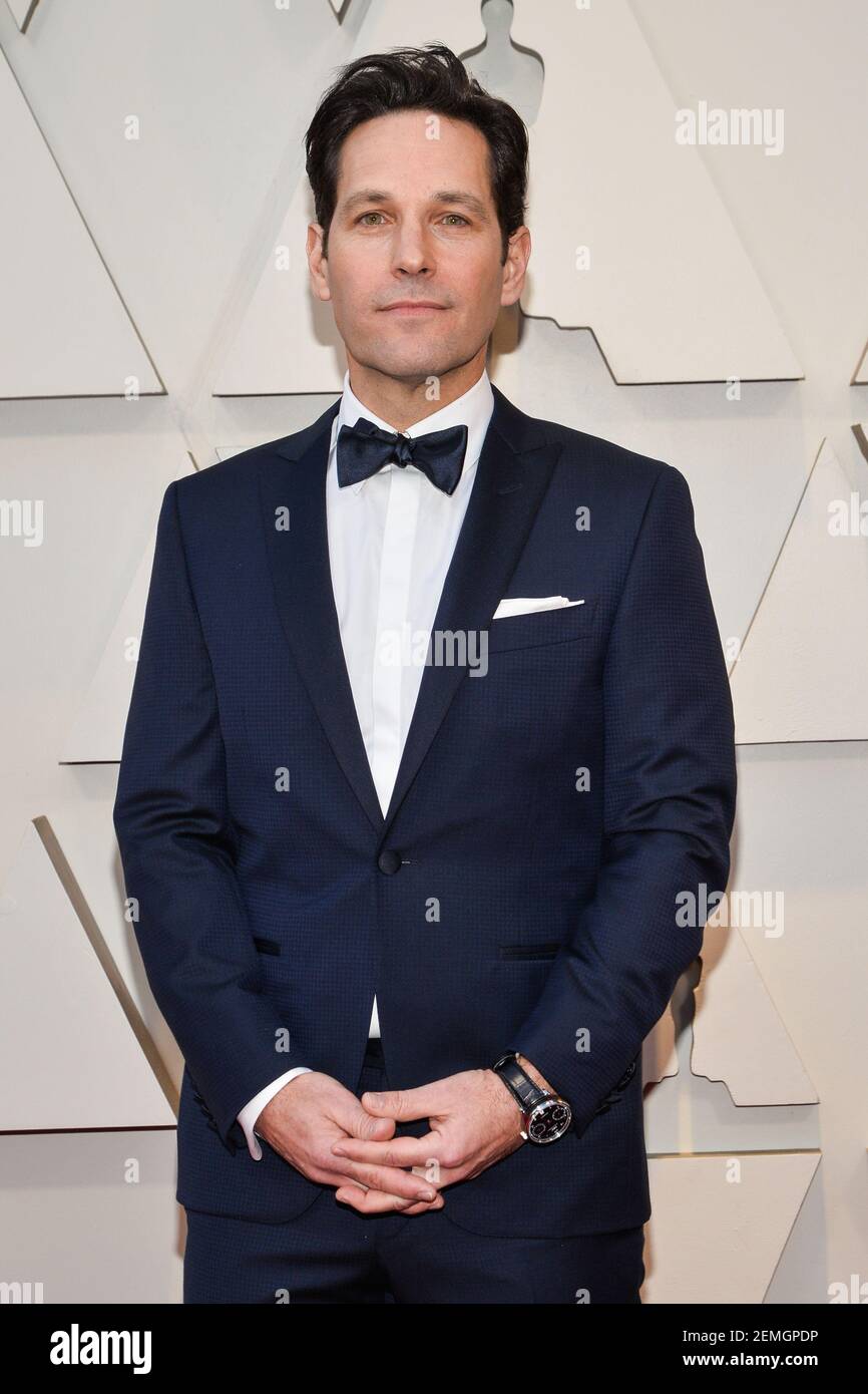 Paul Rudd walking on the 2019 Oscars red carpet at the 91st Academy ...