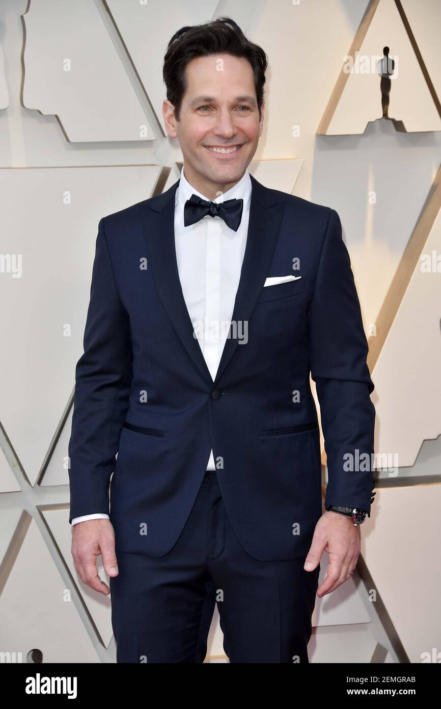 Paul Rudd walking on the red carpet at the 91st Academy Awards Oscars ...