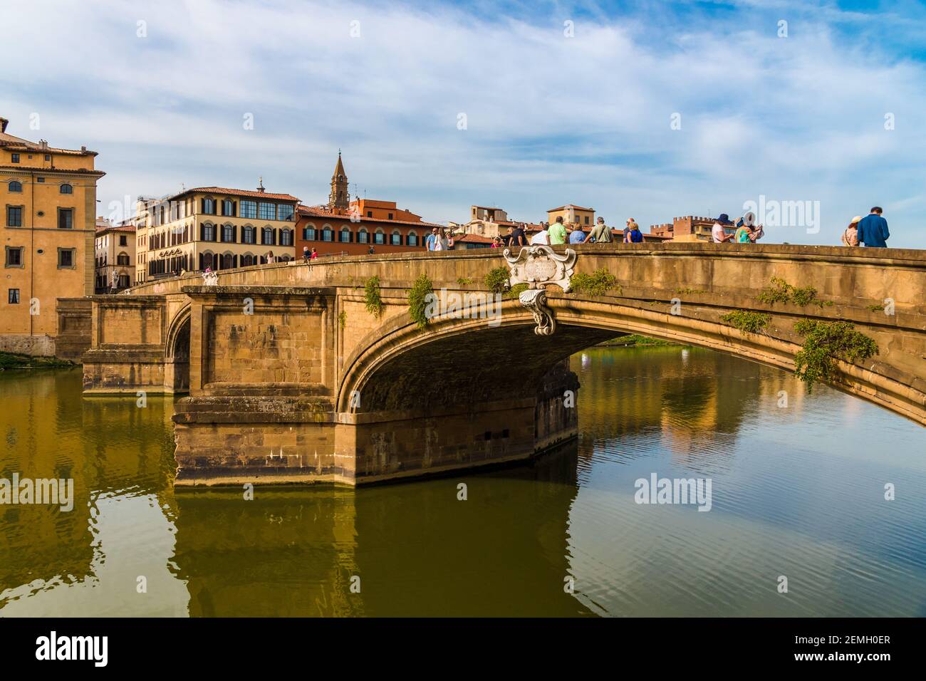 Spanning arch hi-res stock photography and images - Alamy