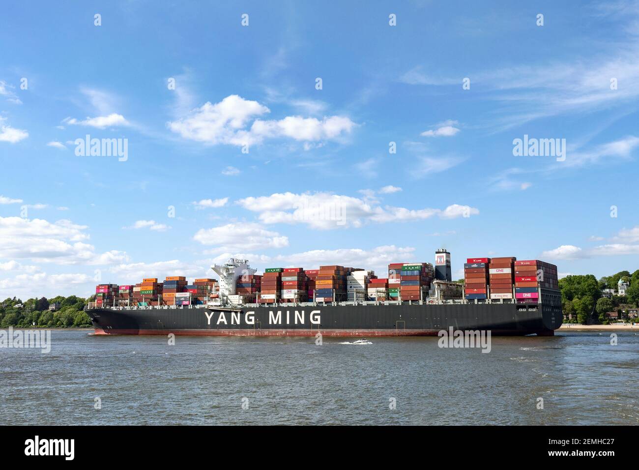Container ship Yang Ming on the river Elbe in Hamburg, Germany Stock ...