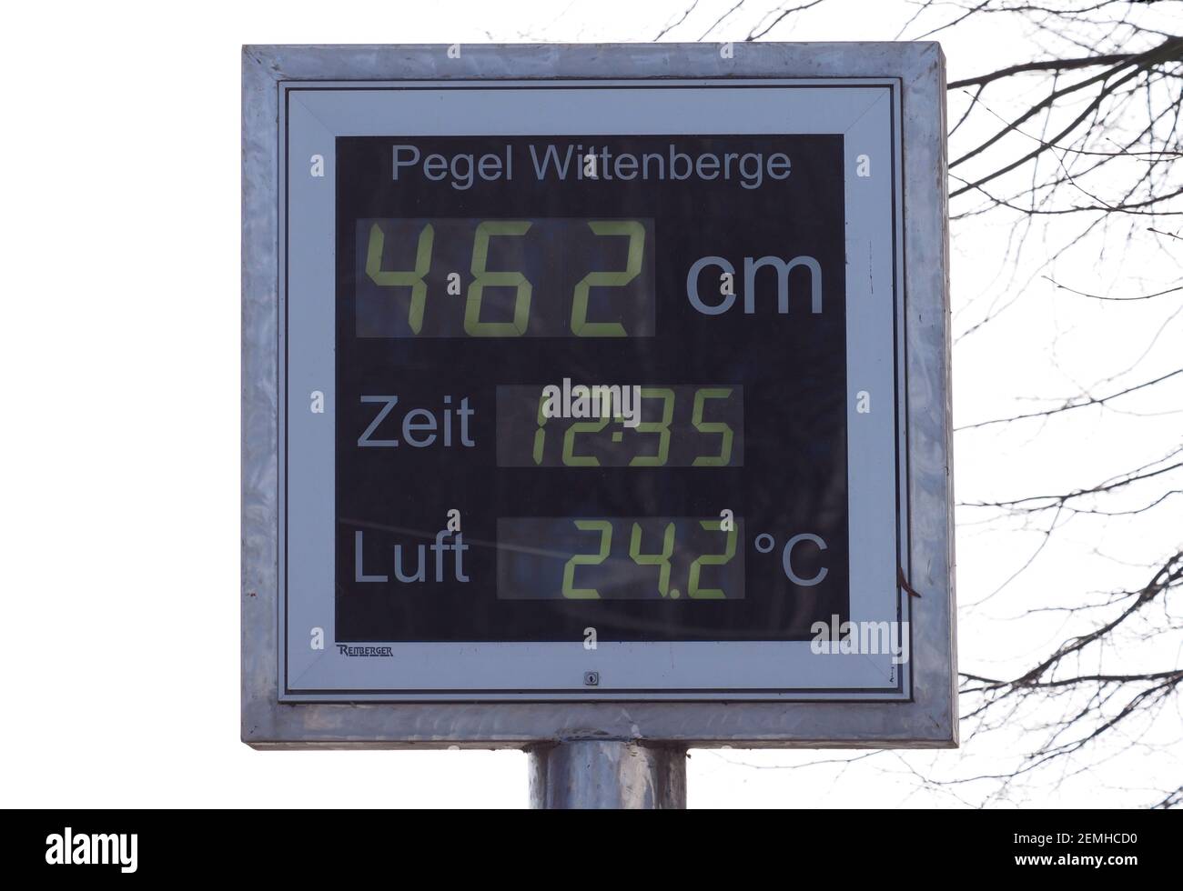 62 degrees celsius hi-res stock photography and images - Alamy
