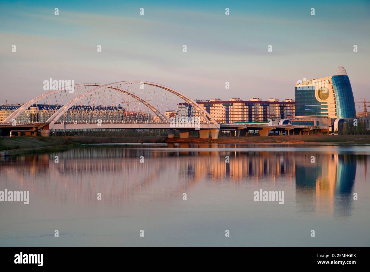 Astana bridge hi-res stock photography and images - Alamy