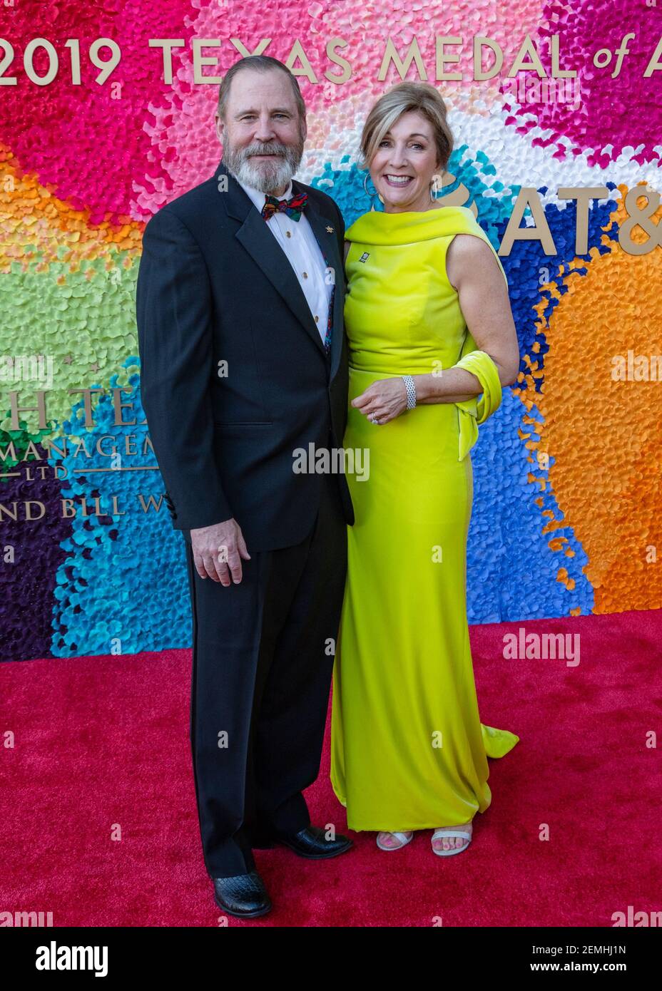 Lisa LaMantia arrives on the red carpet at the Texas Medal of Arts ...