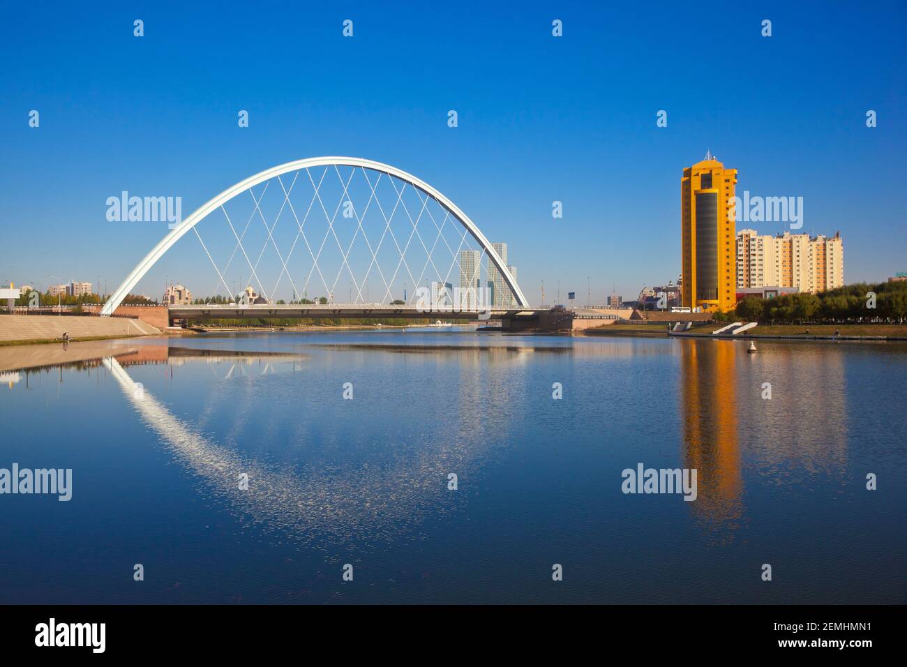 Astana bridge hi-res stock photography and images - Alamy