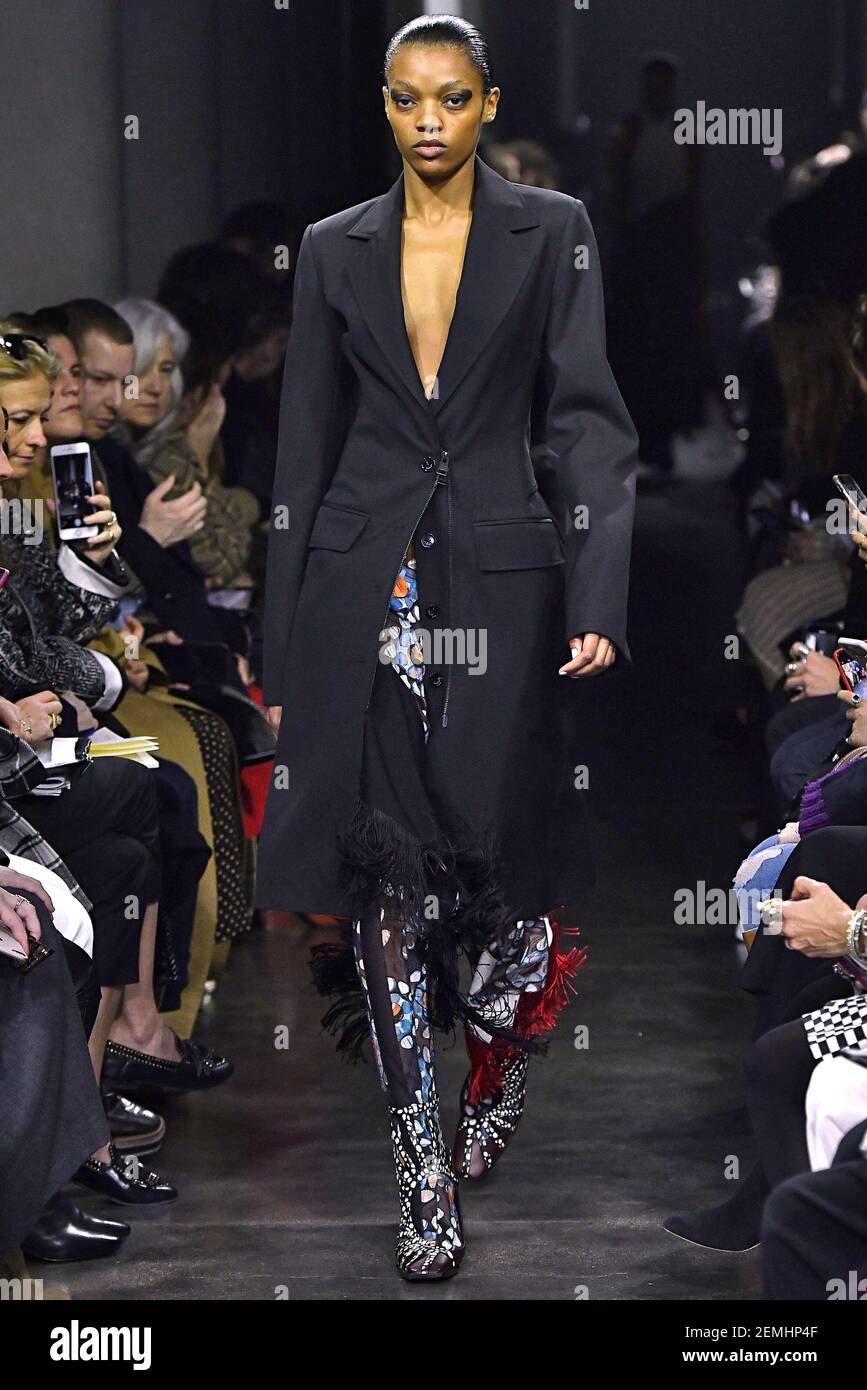 Model Leah Brown walks on the runway during the Mugler Ready To Wear ...