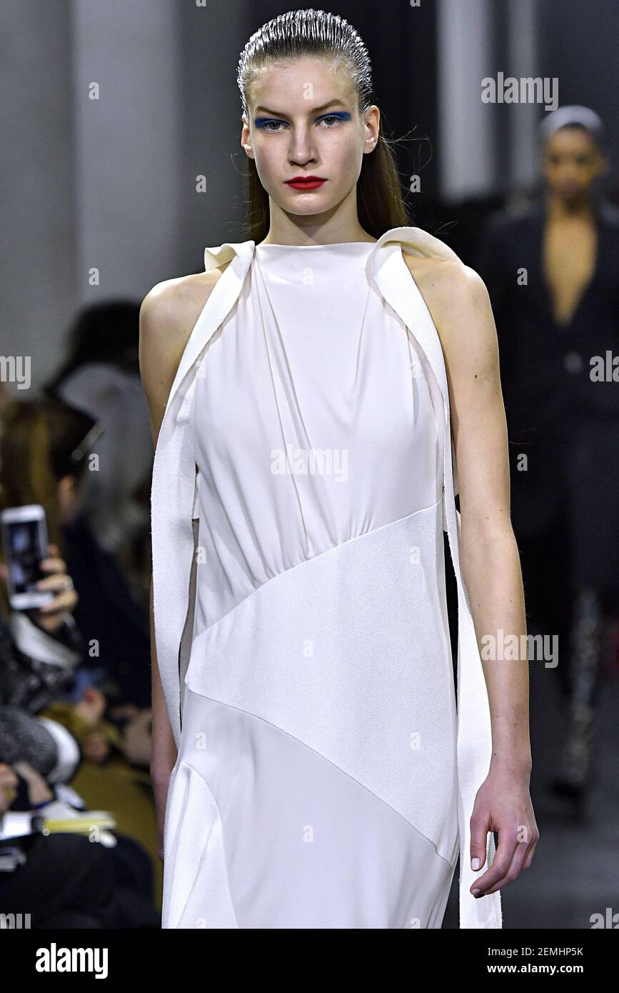 Model Alise Daugule walks on the runway during the Mugler Ready To Wear ...