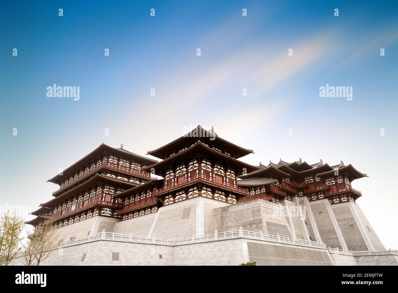 Yingtian Gate is the south gate of Luoyang City in the Sui and Tang ...