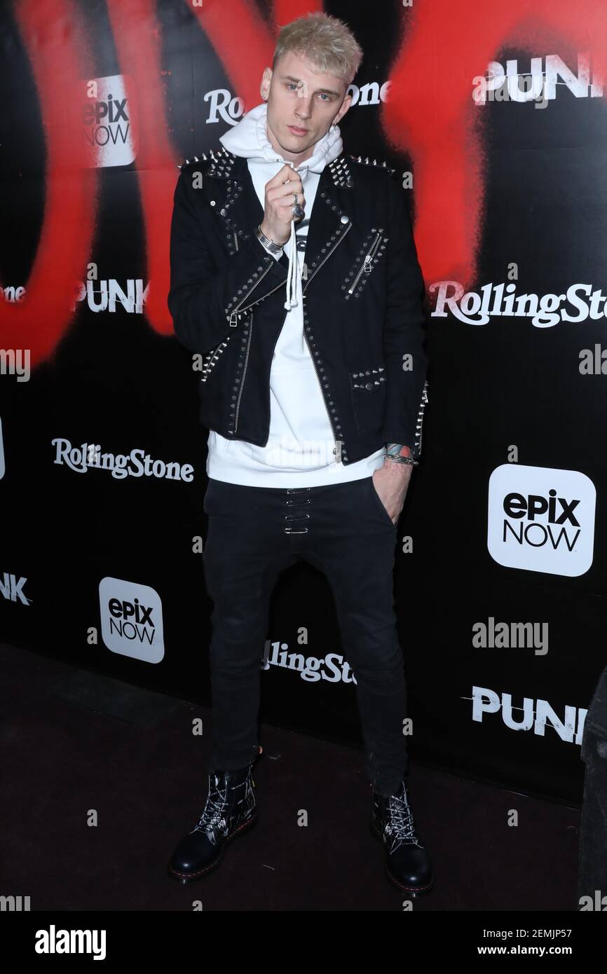 HOLLYWOOD, LOS ANGELES, CA, USA - MARCH 04: Rapper Machine Gun Kelly ...