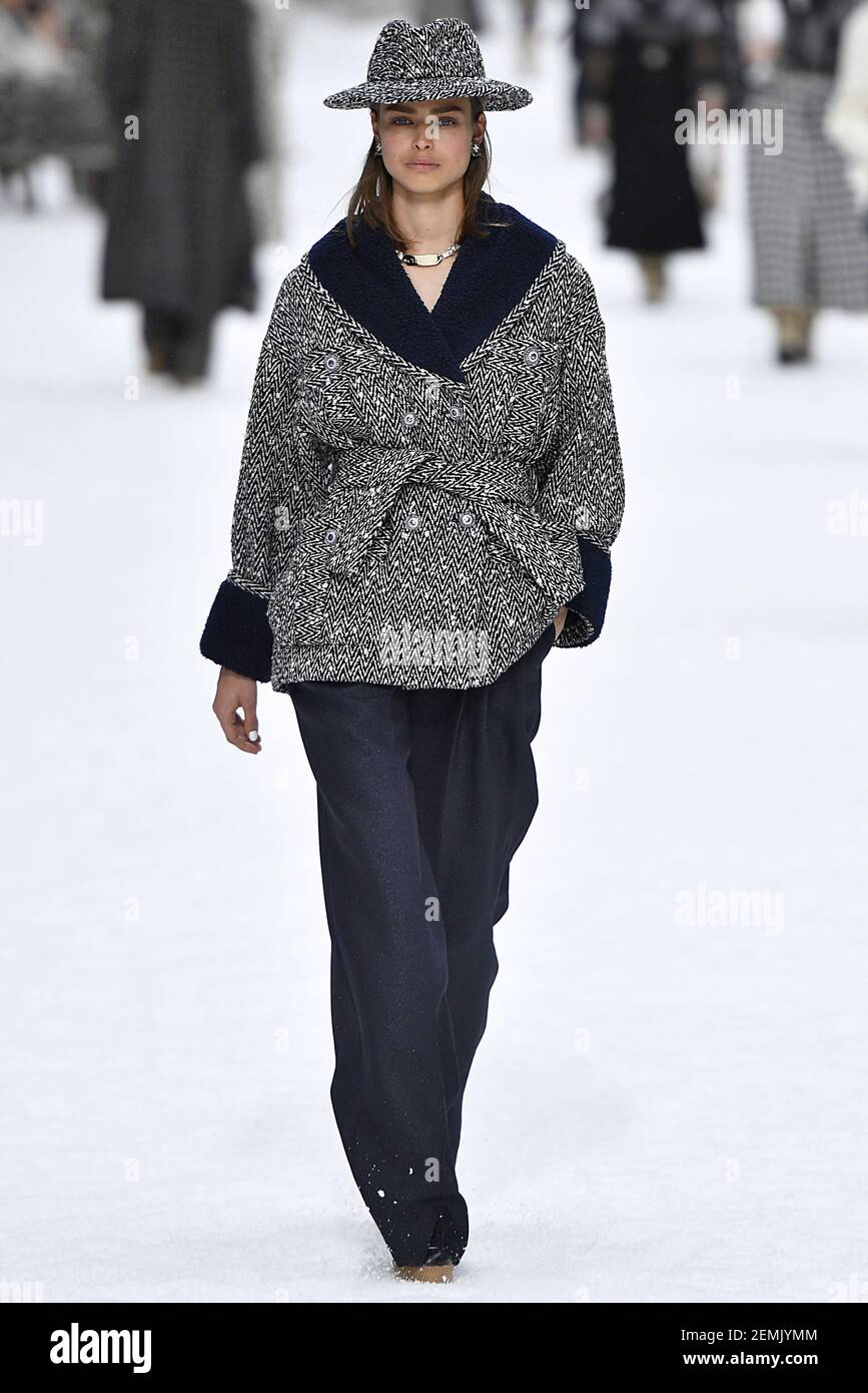 Model Birgit Kos walks on the runway during the Chanel Ready To Wear ...