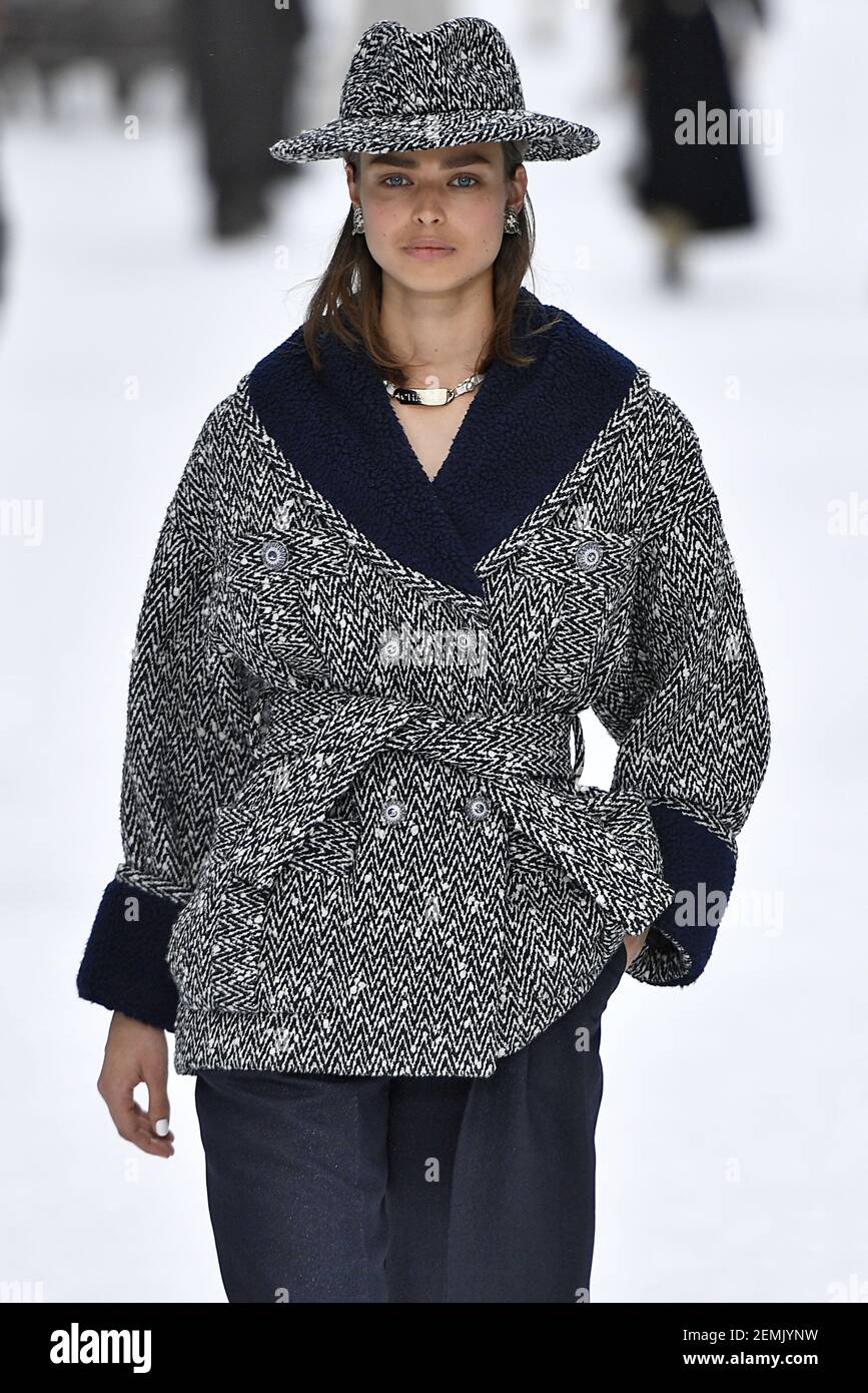 Model Birgit Kos walks on the runway during the Chanel Ready To Wear ...