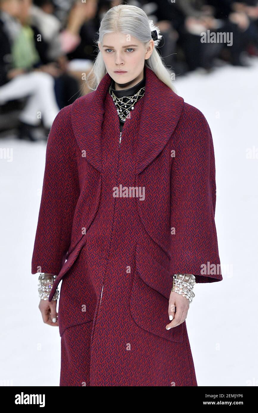 Model Ola Rudnicka walks on the runway during the Chanel Ready To Wear ...
