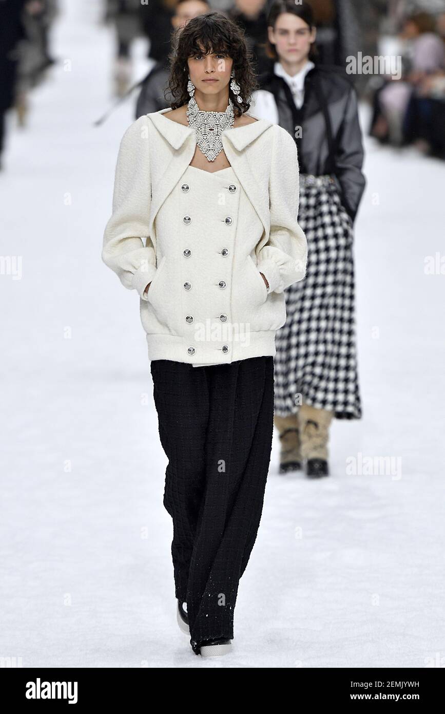 Model Mica Arganaraz walks on the runway during the Chanel Ready To ...